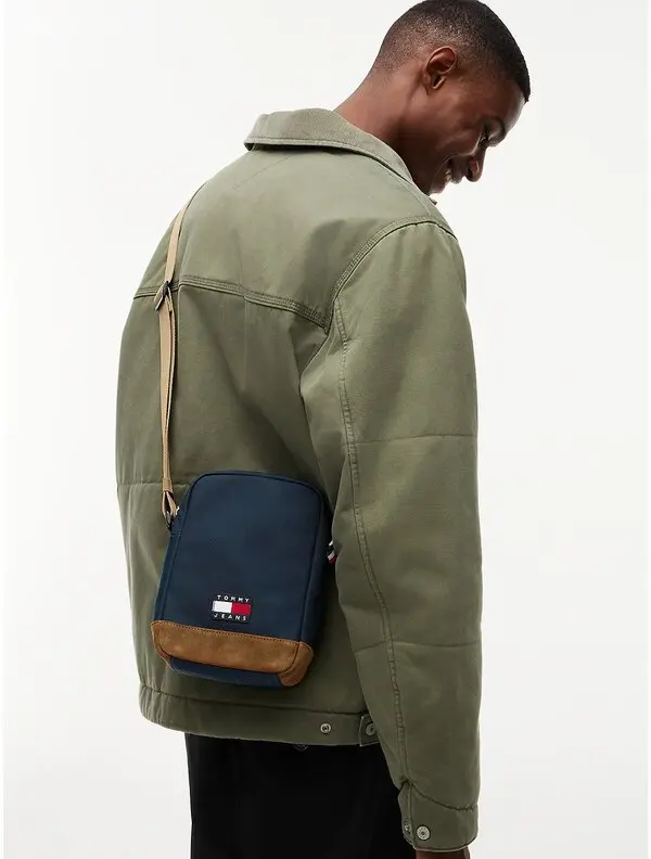 Tommy Hilfiger Mixed-media Reporter Bag