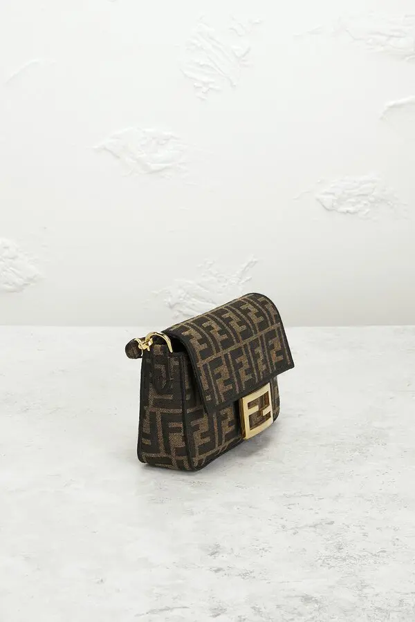 FWRD RENEW Fendi 包袋