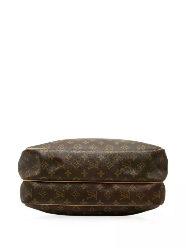 LOUIS VUITTON 2001 Monogram Reporter Gm Crossbody Bag