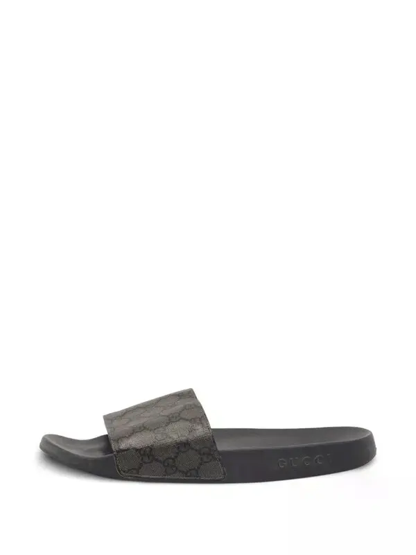 Gucci Gg Supreme Canvas Slides - Brown