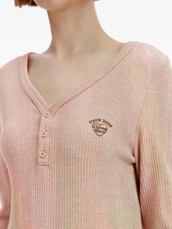 CHOCOOLATE Ribbed Knit Heart Motif Cropped T-shirt - Pink