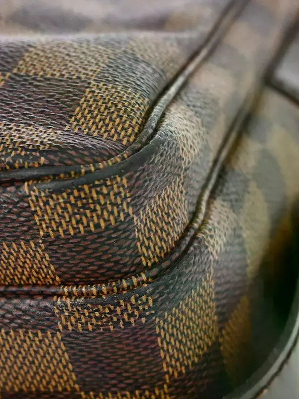 LOUIS VUITTON 2006 Chequered Shoulder Bag