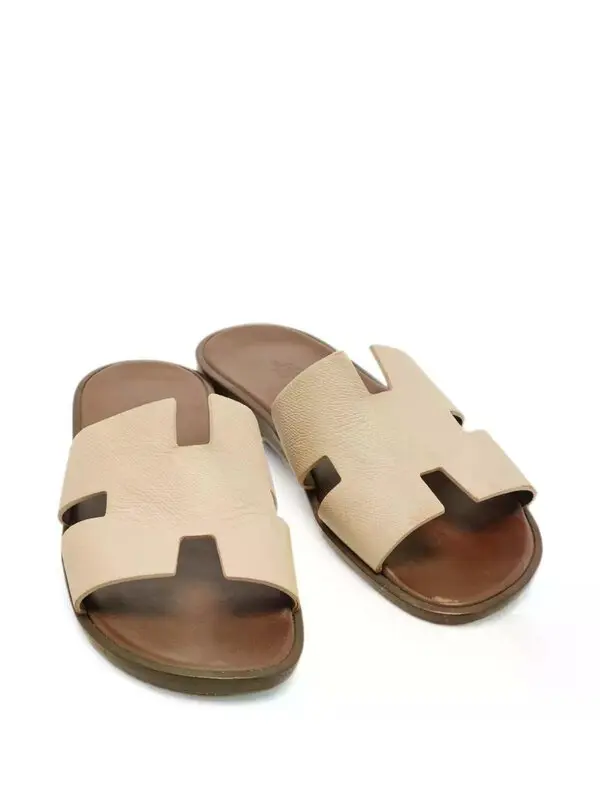 Hermès Izmir H-cut Slide Sandals - Neutrals