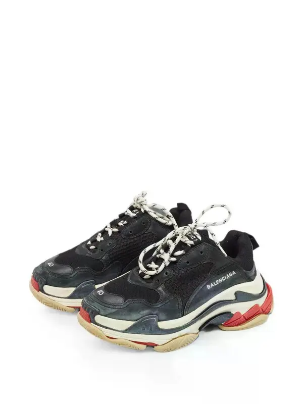 Balenciaga Triple S Low-top Sneakers - Black
