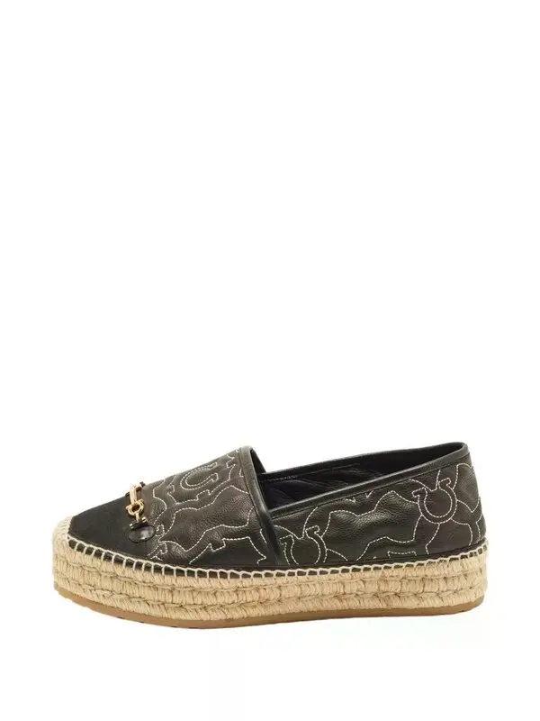 FERRAGAMO Leather Gancini Hardware Vara Bow Espadrille Flats - Black