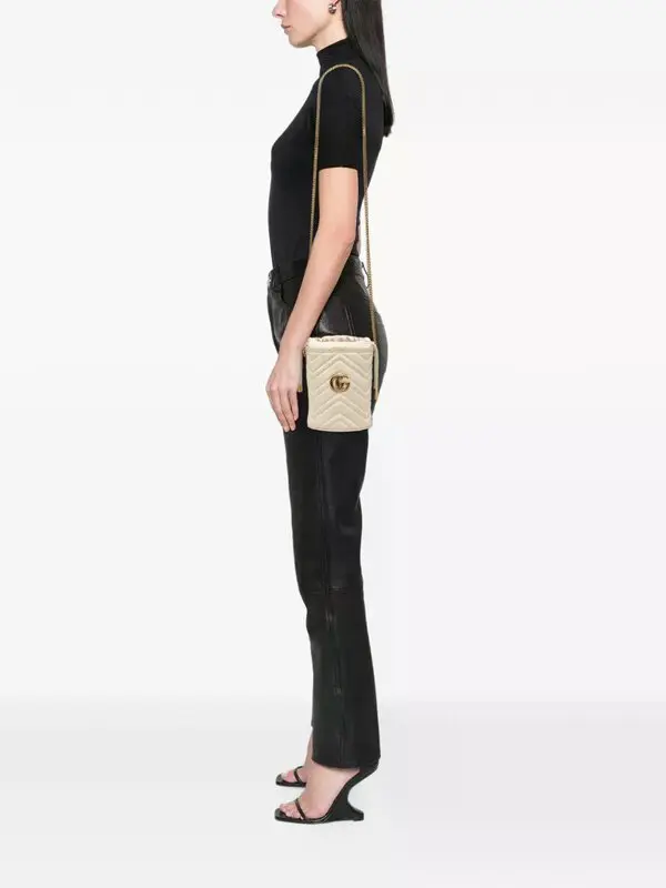 Gucci 2000-2015 Small Gg Marmont Matelasse Calfskin Bucket Bag - White