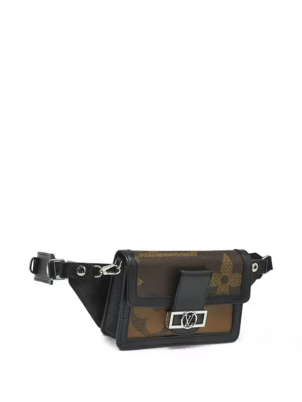 LOUIS VUITTON 2019 Dauphine Giant Monogram Mini Belt Bag