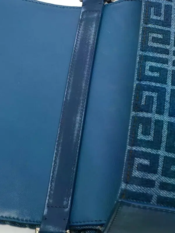 Givenchy 4g Monogram Shoulder Bag - Blue