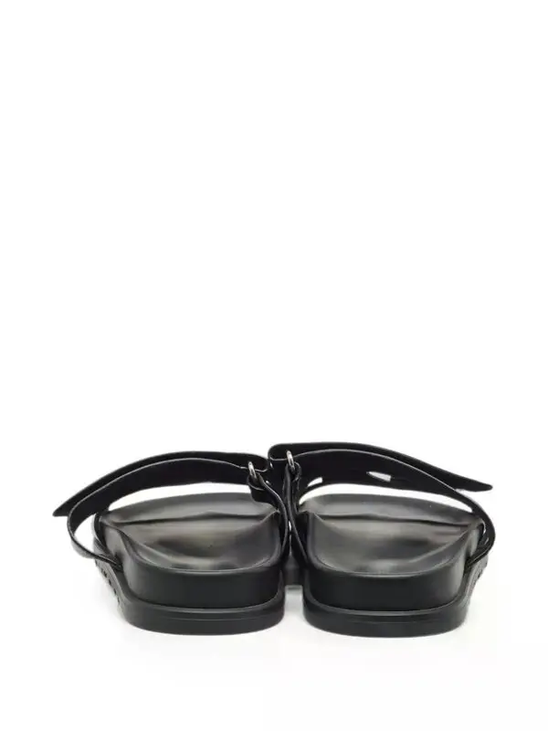 Hermès Chypre Leather Flat Sandals - Black