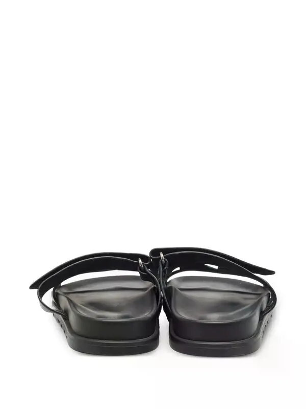 Hermès Chypre Leather Flat Sandals - Black