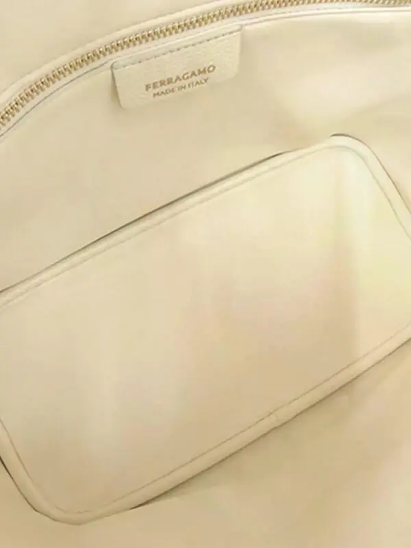 FERRAGAMO 2010-2026 Leather Vara Satchel