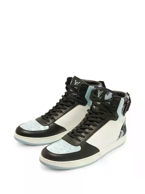 LOUIS VUITTON High-top Lace-up Sneakers