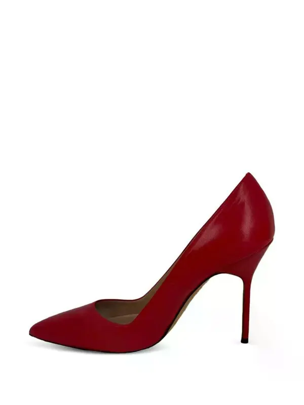 Manolo Blahnik Bb 105 Pointed-toe Pumps