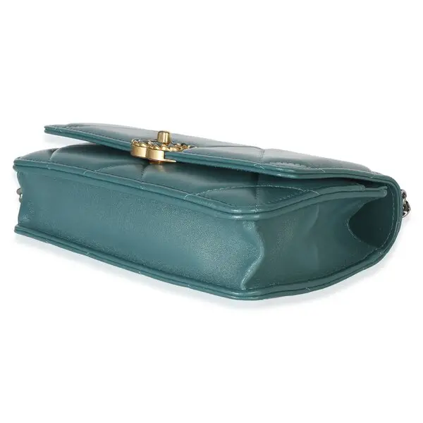 Chanel Dark Quilted Lambskin 19 Wallet On Chain - Green