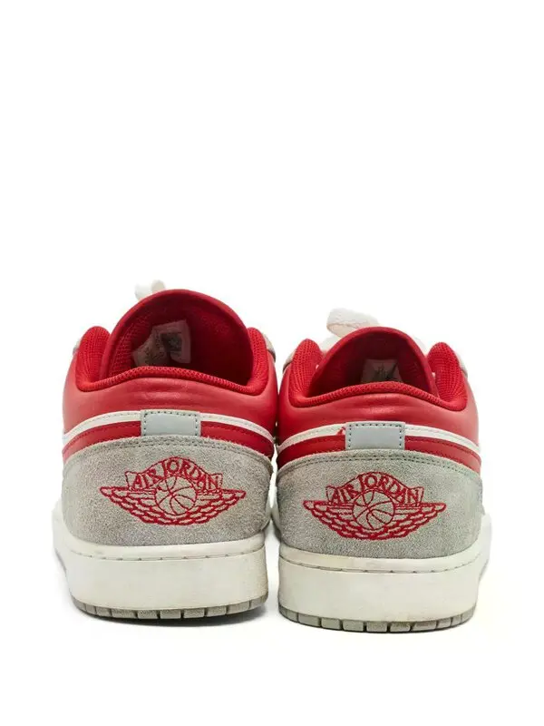 JORDAN Air 1 Low-top Sneakers
