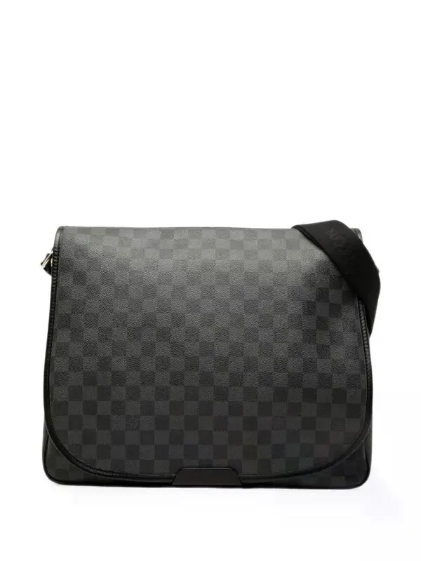 LOUIS VUITTON 2009 Damier Graphite Daniel Gm Crossbody Bag