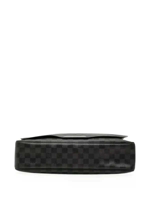 LOUIS VUITTON 2009 Damier Graphite Daniel Gm Crossbody Bag