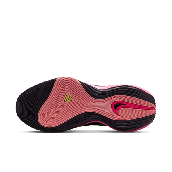 Nike Giannis Immortality Basketball Shoes - Pink