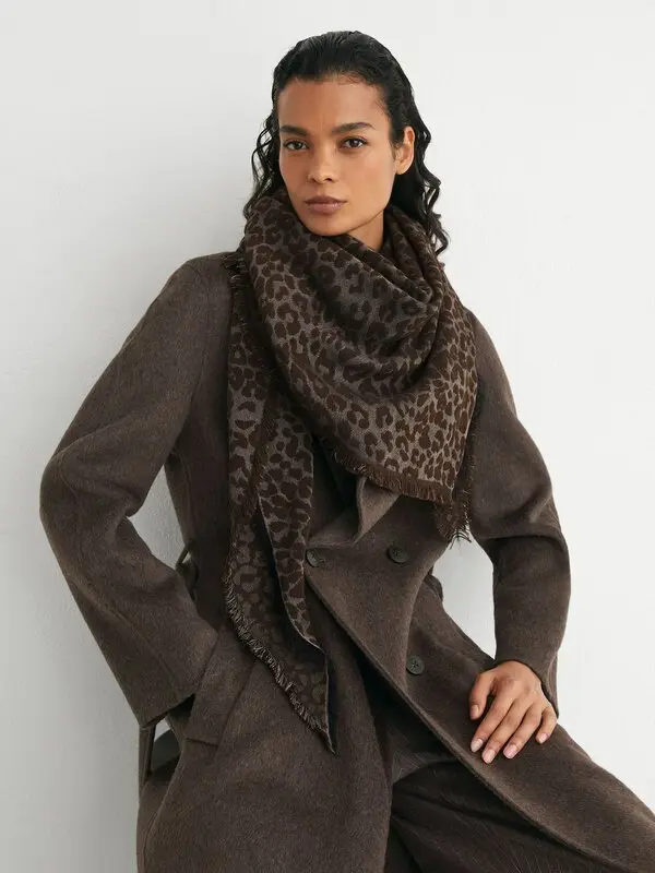 REISS Lola Leopard Jacquard Bandana Scarf - Chocolate