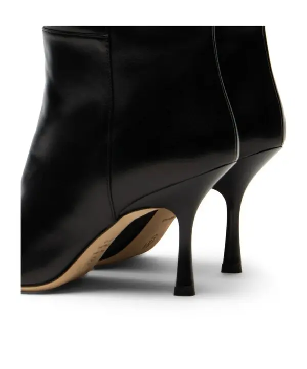 STUART WEITZMAN Madison Boot 85