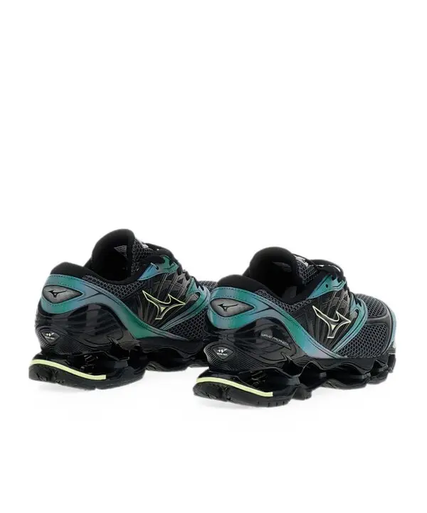 Mizuno Round Toe Lace-up Sneakers