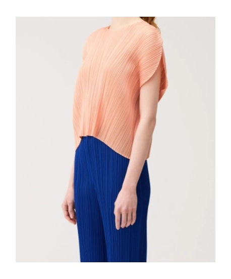 Issey Miyake Boxy-fit Cap Sleeve Top - Light Orange
