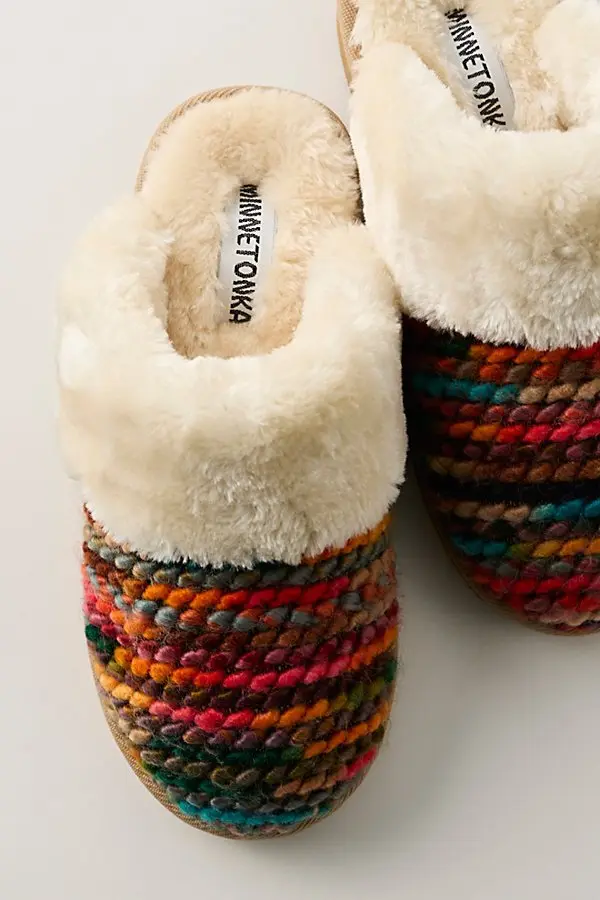 Minnetonka Chesney Party Slippers