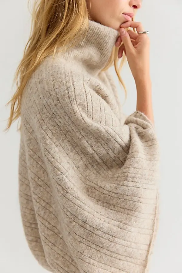 Free People Phoebe Poncho - Oat