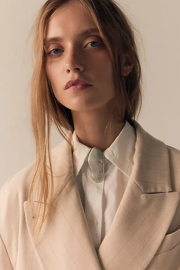 Free People Sculptural Collar Pin - Silver