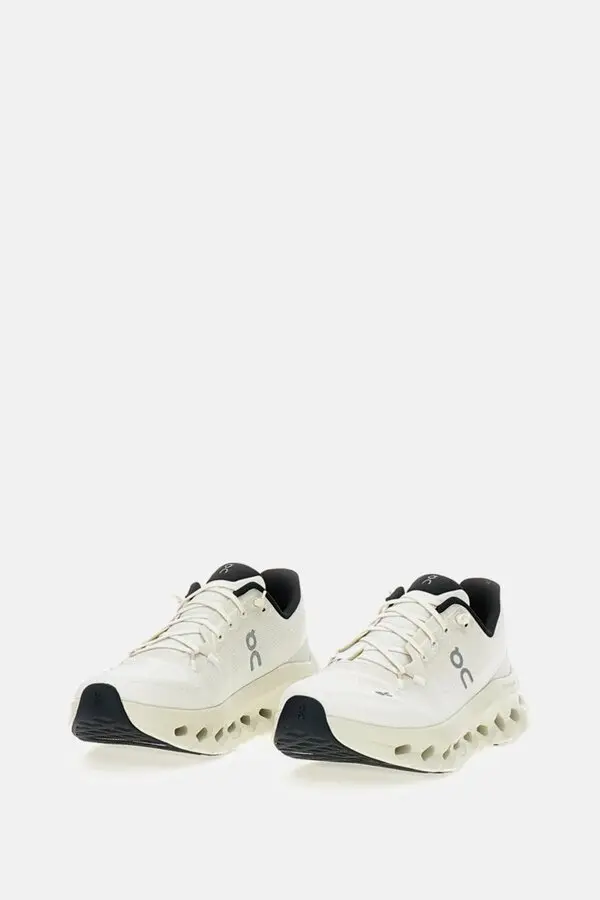 On Cloudtilt Sneakers - White