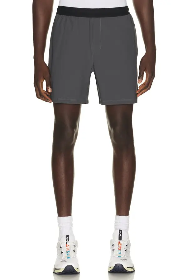 Beyond Yoga Warplite Range Lined Short - Graphite