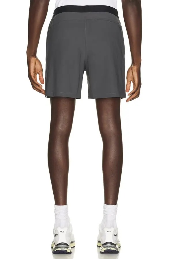 Beyond Yoga Warplite Range Lined Short - Graphite