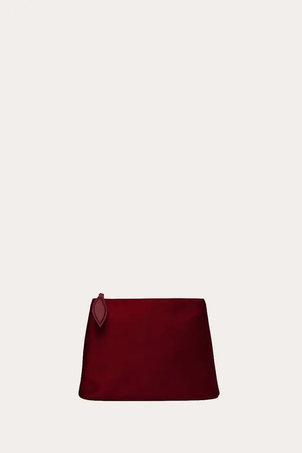 LIFFNER Zip Clutch Burgundy Satin - Red