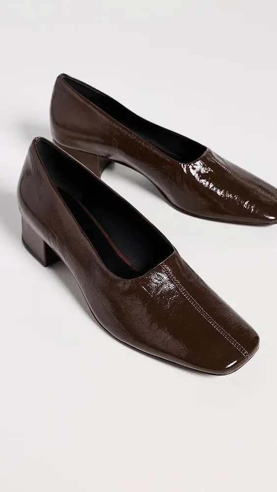 REFORMATION Inez Pumps