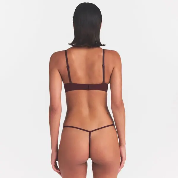 SKIMS Push Up Bra | Red | | Fits Everybody - Currant