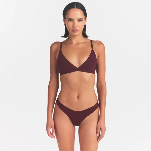 SKIMS Triangle Bralette | Red | | Fits Everybody - Currant
