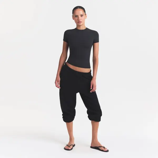 SKIMS T Shirt | Black | | Fits Everybody - Onyx
