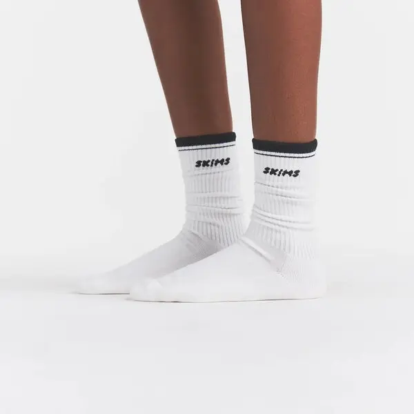 SKIMS Ribbed Crew Logo Sock 3 Pack | Light Neutral | Small | Socks