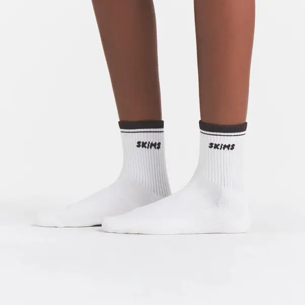 SKIMS Ribbed Quarter Crew Logo Sock 3 Pack | Light Neutral | Small | Socks