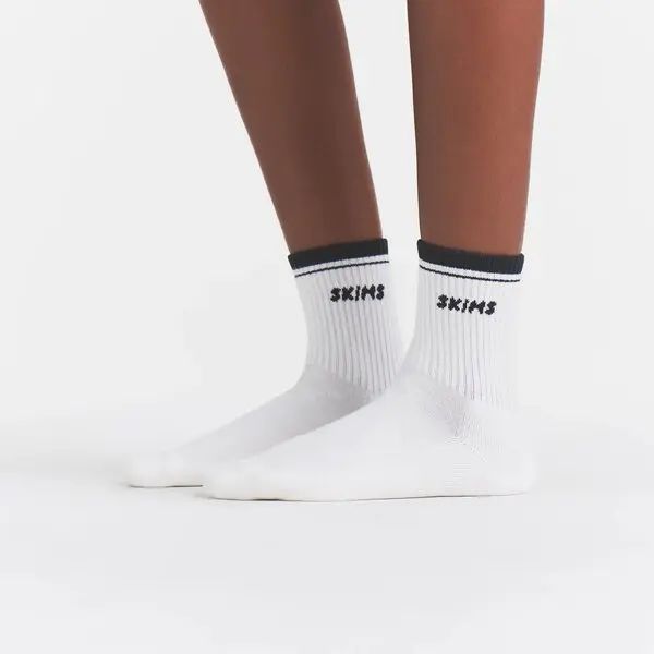 SKIMS Ribbed Quarter Crew Logo Sock 3 Pack | Light Neutral | Small | Socks