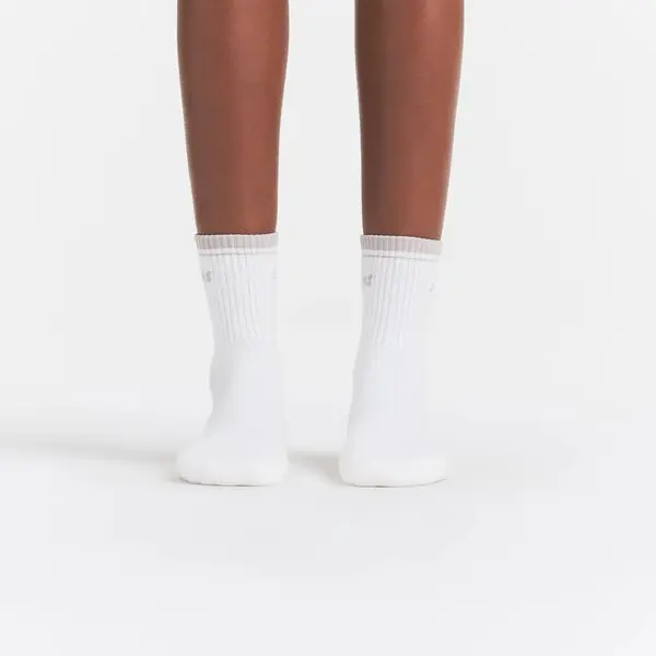 SKIMS Ribbed Quarter Crew Logo Socks | Light Neutral | Small | Socks
