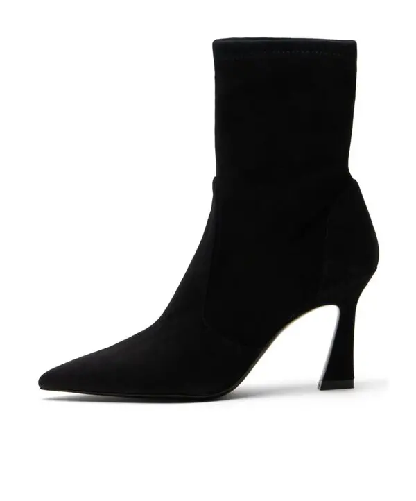 STUART WEITZMAN Vinnie Bootie 85