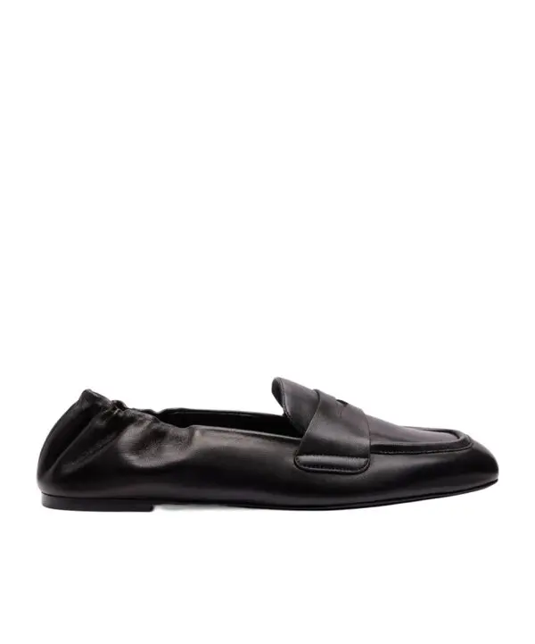 STUART WEITZMAN Bryant Loafer - Black