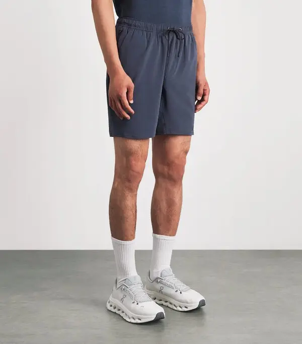 Vuori 7’’ Lined Elevate Kore Shorts