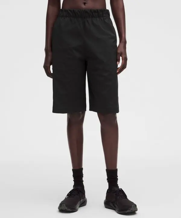 Lululemon Woven Mid-rise Bermuda Shorts - Black