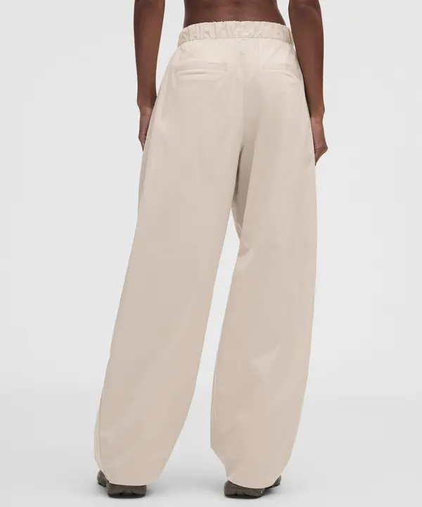 Lululemon Woven Mid-rise Barrel-leg Pants - Sand Dollar