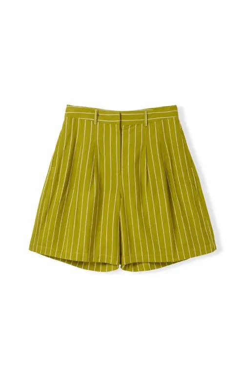 CELTIC & CO. Pleat Front City Shorts