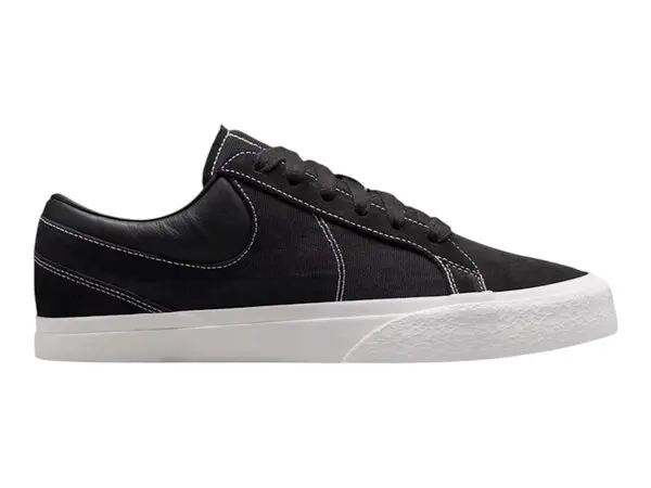 Nike Blazy Sneakers