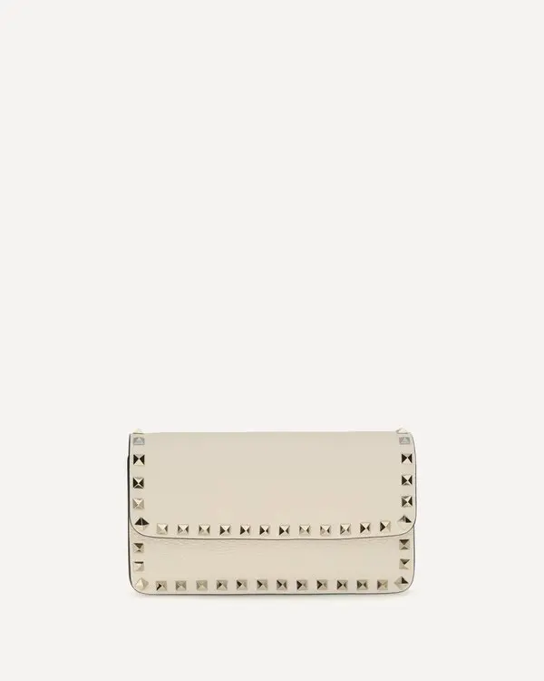 Valentino Garavani Rockstud Chain Wallet - Cream