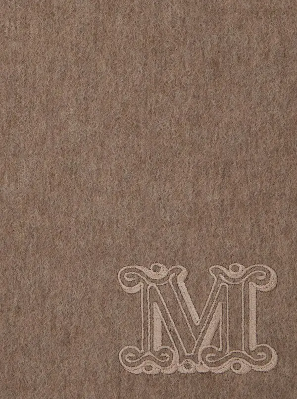 Max Mara Wsdalia Is A Beige Scarf In Tech Fabric And